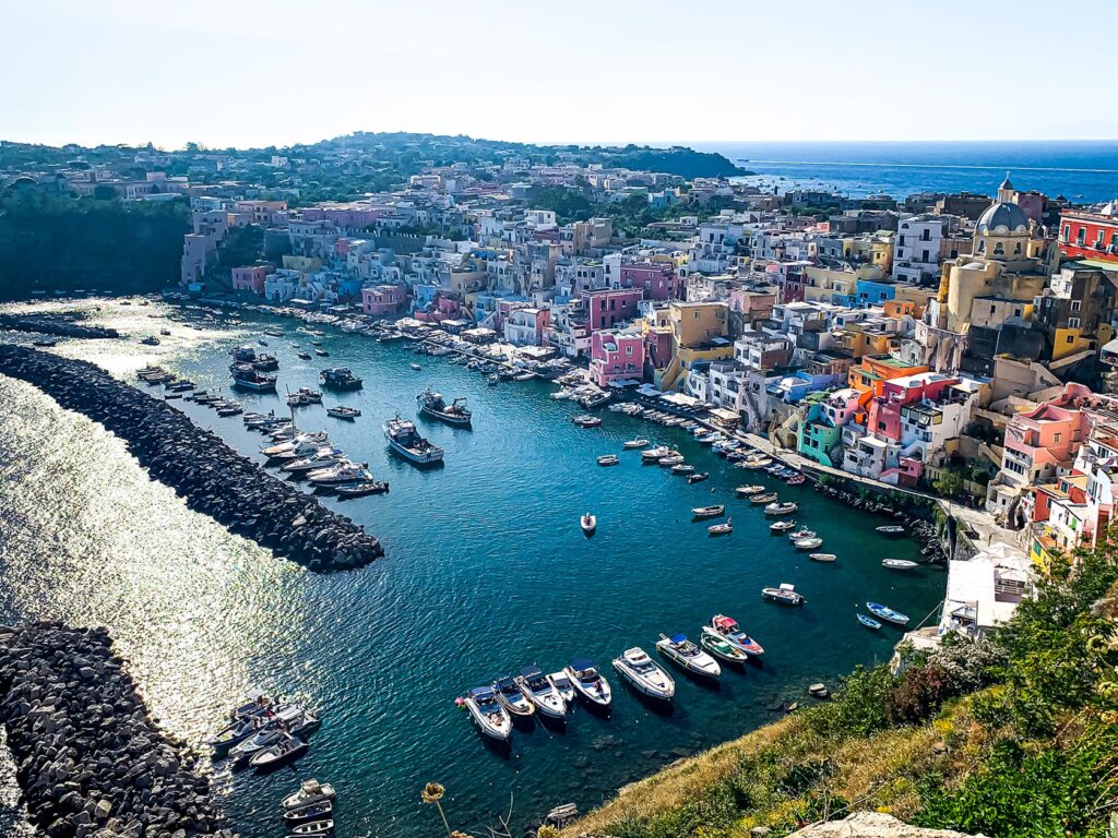 5 cose da fare e vedere a Procida in un giorno | Un Mare di Avventure ...